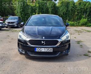 Melns Citroen DS 2016 Jelgava, ar dzinēja tilpumu 2.00 L un nobraukumu 0 tūkst. km par 7990 €, foto  vietnē AUTOMOTO.COM.LV