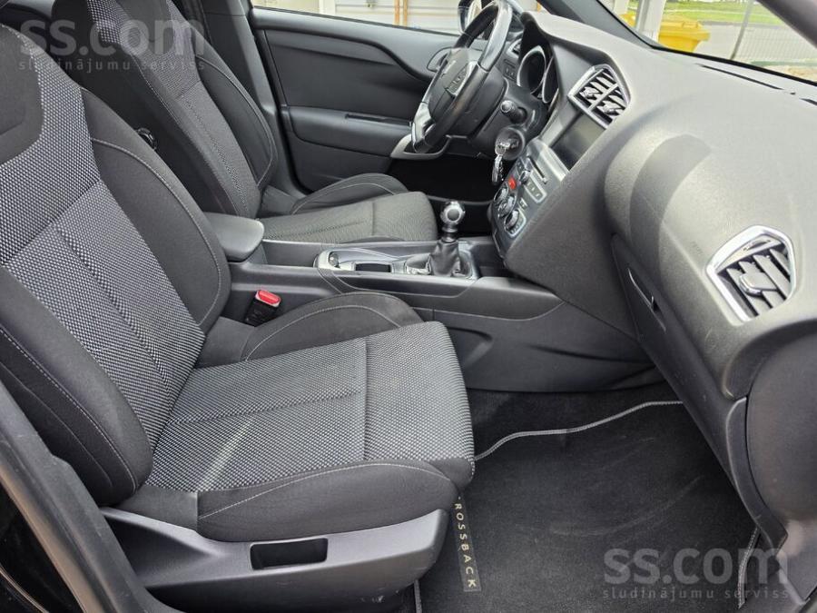Melns Citroen DS 2017 Rēzekne, ar dzinēja tilpumu 1.20 L un nobraukumu 0 tūkst. km par 7250 €, foto 12 vietnē AUTOMOTO.COM.LV