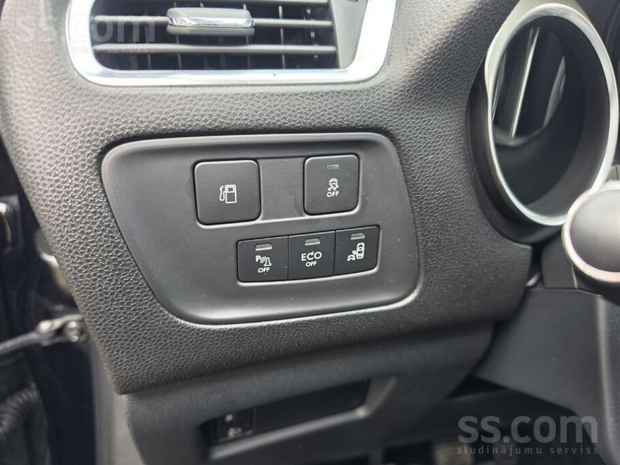 Melns Citroen DS 2017 Rēzekne, ar dzinēja tilpumu 1.20 L un nobraukumu 0 tūkst. km par 7250 €, foto 20 vietnē AUTOMOTO.COM.LV