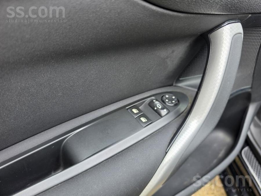 Melns Citroen DS 2017 Rēzekne, ar dzinēja tilpumu 1.20 L un nobraukumu 0 tūkst. km par 7250 €, foto 21 vietnē AUTOMOTO.COM.LV