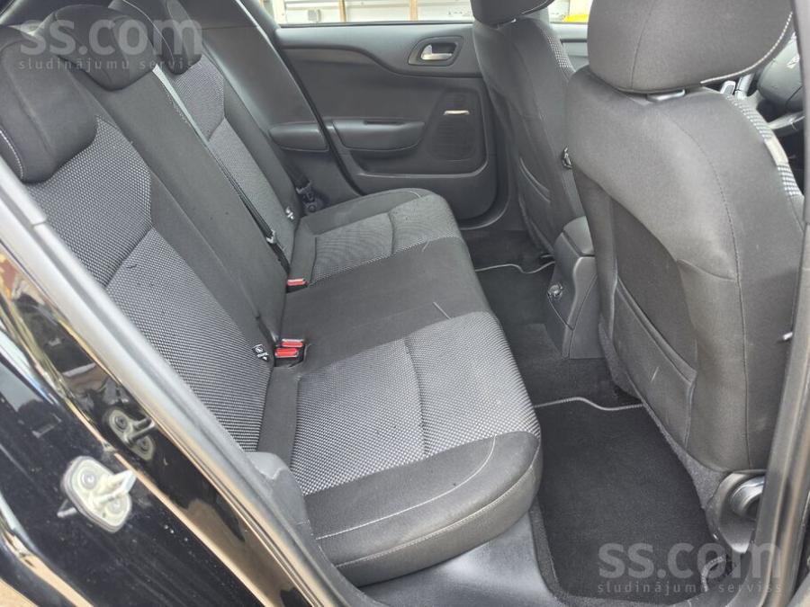 Melns Citroen DS 2017 Rēzekne, ar dzinēja tilpumu 1.20 L un nobraukumu 0 tūkst. km par 7250 €, foto 27 vietnē AUTOMOTO.COM.LV
