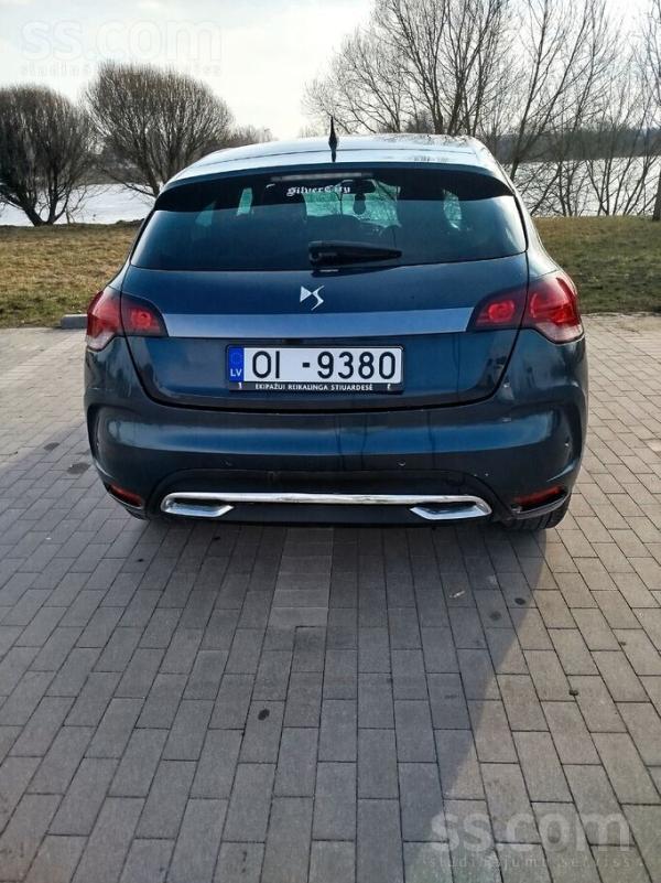 Zils Citroen DS 2012 Daugavpils, ar dzinēja tilpumu 1.60 L un nobraukumu 0 tūkst. km par 4750 €, foto 3 vietnē AUTOMOTO.COM.LV