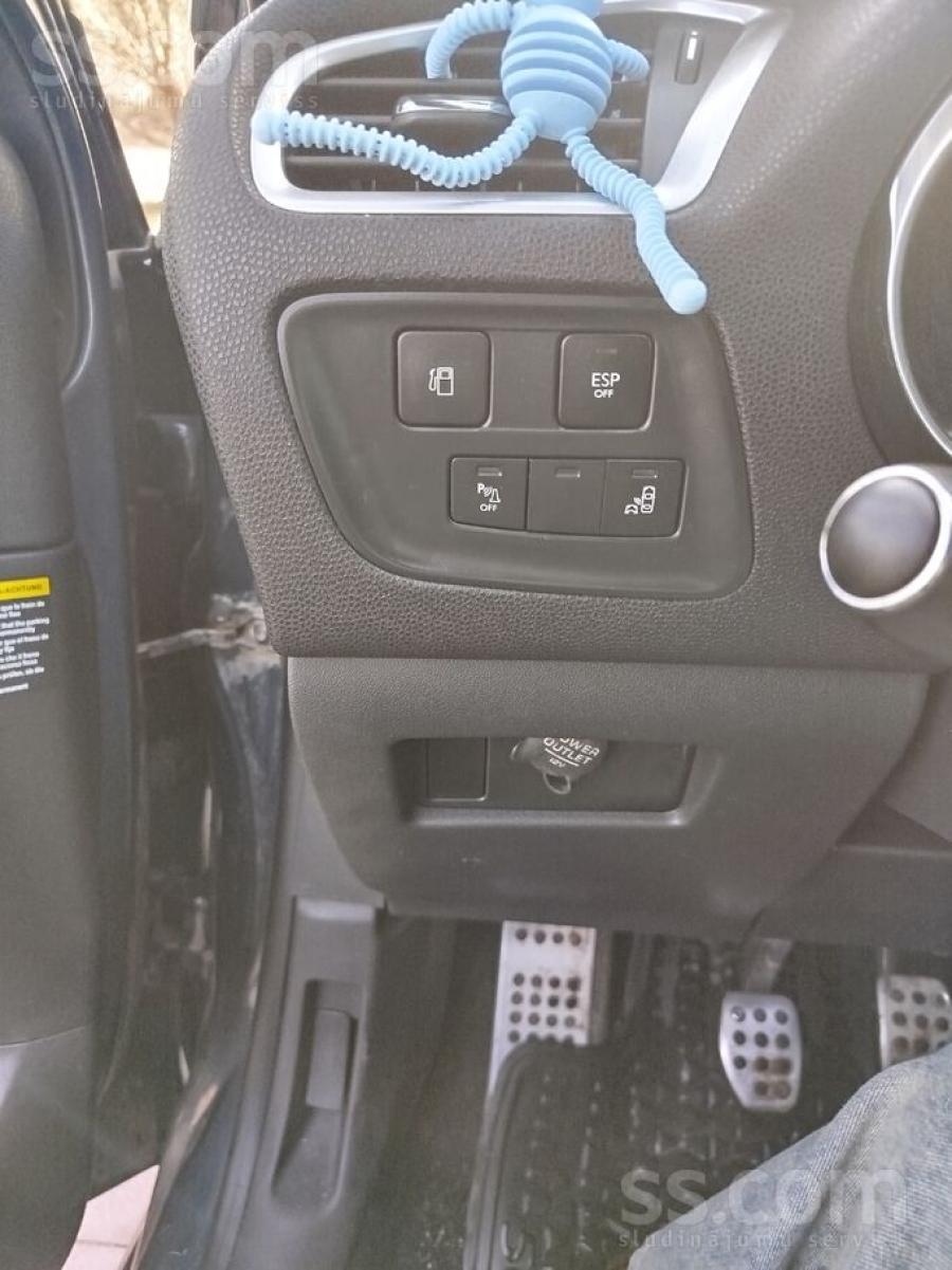 Zils Citroen DS 2012 Daugavpils, ar dzinēja tilpumu 1.60 L un nobraukumu 0 tūkst. km par 4750 €, foto 12 vietnē AUTOMOTO.COM.LV
