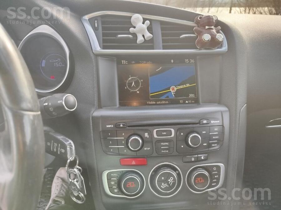Zils Citroen DS 2012 Daugavpils, ar dzinēja tilpumu 1.60 L un nobraukumu 0 tūkst. km par 4750 €, foto 15 vietnē AUTOMOTO.COM.LV