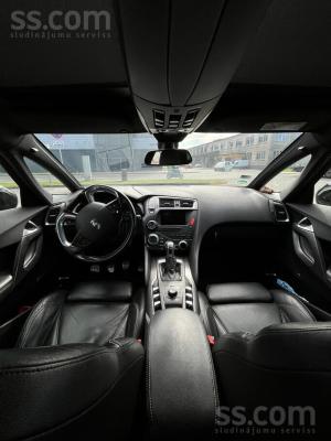 Zils Citroen DS 2014 Rīga, ar dzinēja tilpumu 2.00 L un nobraukumu 255 tūkst. km par 7200 €, foto 8 vietnē AUTOMOTO.COM.LV