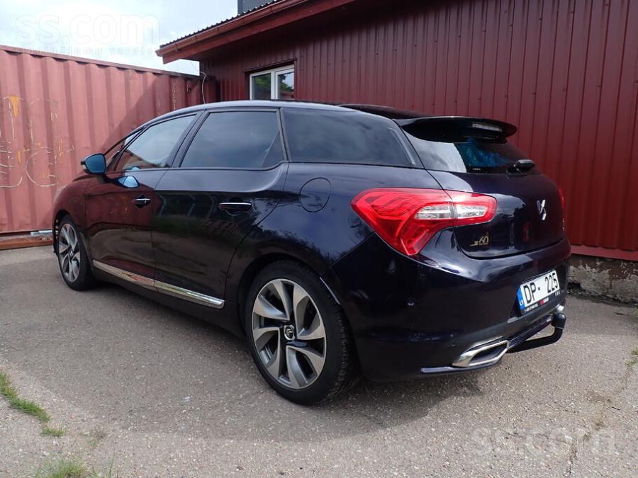 Zils Citroen DS 2015 Liepāja, ar dzinēja tilpumu 2.00 L un nobraukumu 261 tūkst. km par 7770 €, foto 4 vietnē AUTOMOTO.COM.LV