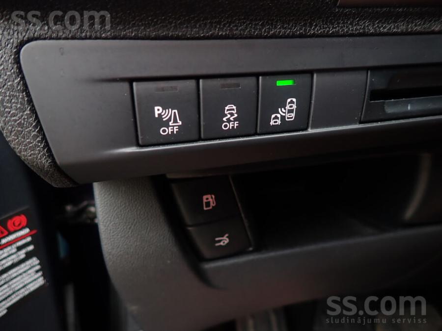 Zils Citroen DS 2015 Liepāja, ar dzinēja tilpumu 2.00 L un nobraukumu 261 tūkst. km par 7770 €, foto 14 vietnē AUTOMOTO.COM.LV