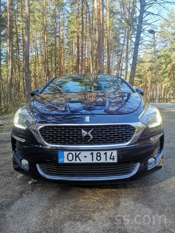 Blue Citroen DS 2016 in Daugavpils, with an engine capacity of 1.60 L and mileage of 178 thousand km for 6400 €, photo 4 on AUTOMOTO.COM.LV
