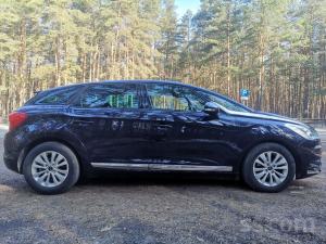 Zils Citroen DS 2016 Daugavpils, ar dzinēja tilpumu 1.60 L un nobraukumu 178 tūkst. km par 6400 €, foto 7 vietnē AUTOMOTO.COM.LV