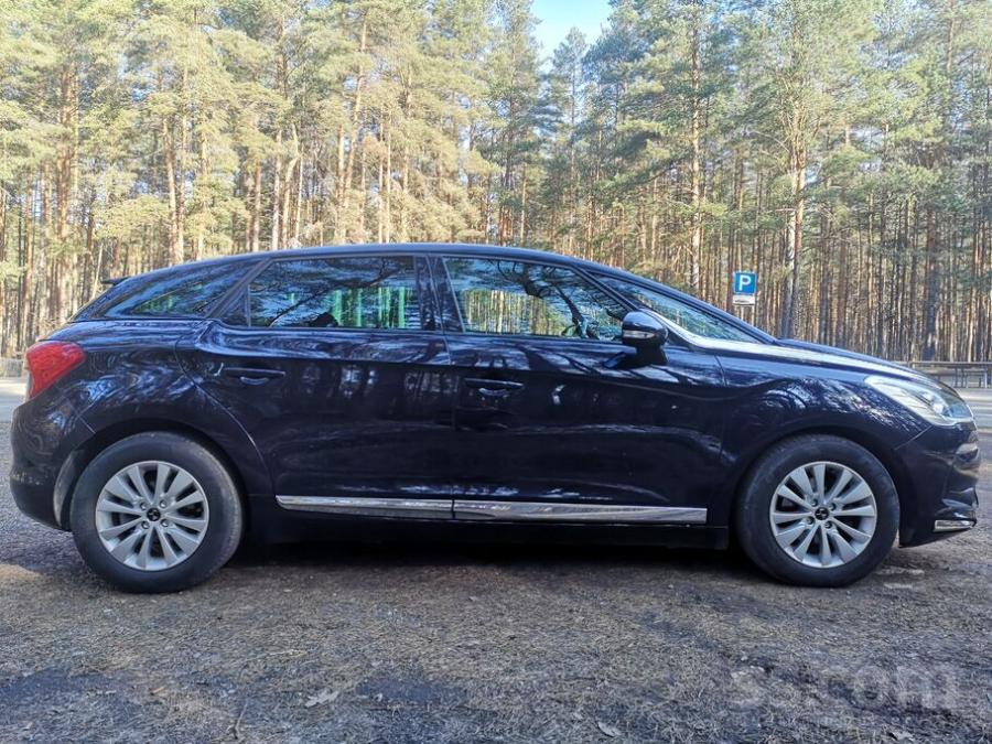 Zils Citroen DS 2016 Daugavpils, ar dzinēja tilpumu 1.60 L un nobraukumu 178 tūkst. km par 6400 €, foto 7 vietnē AUTOMOTO.COM.LV