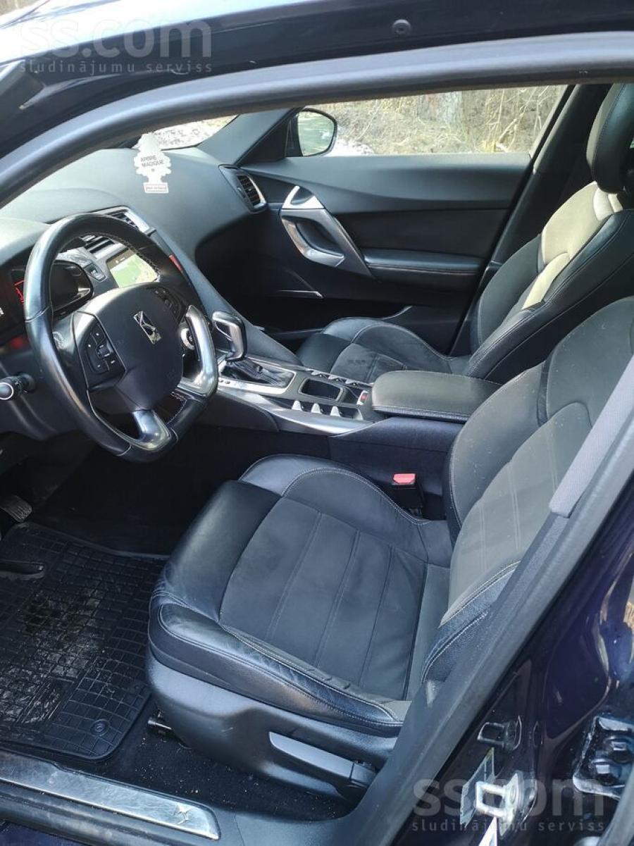 Zils Citroen DS 2016 Daugavpils, ar dzinēja tilpumu 1.60 L un nobraukumu 178 tūkst. km par 6400 €, foto 12 vietnē AUTOMOTO.COM.LV