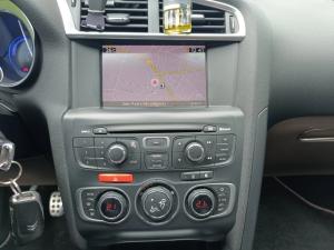 Brown Citroen DS 2011 in Riga, with an engine capacity of 2.00 L and mileage of 202 thousand km for 4390 €, photo 12 on AUTOMOTO.COM.LV