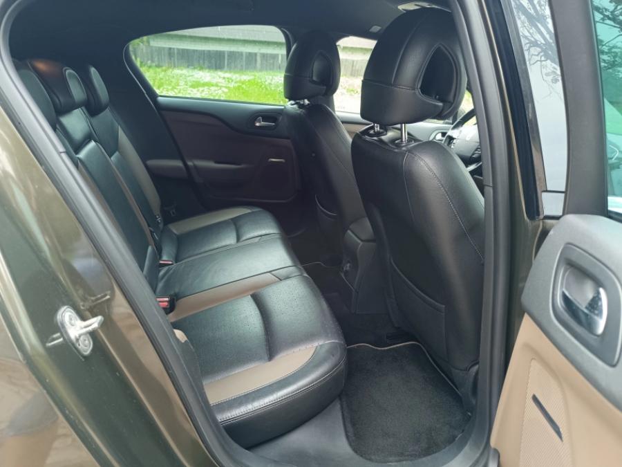 Brown Citroen DS 2011 in Riga, with an engine capacity of 2.00 L and mileage of 202 thousand km for 4390 €, photo 15 on AUTOMOTO.COM.LV