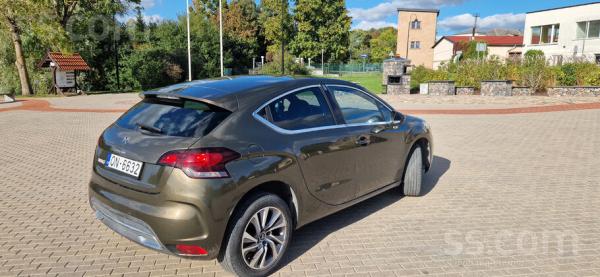 Brūns Citroen DS 2011 Bauska, ar dzinēja tilpumu 1.60 L un nobraukumu 189 tūkst. km par 6000 €, foto 3 vietnē AUTOMOTO.COM.LV