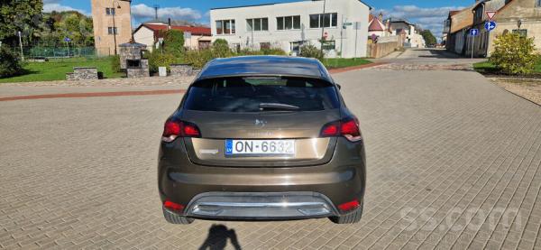 Brūns Citroen DS 2011 Bauska, ar dzinēja tilpumu 1.60 L un nobraukumu 189 tūkst. km par 6000 €, foto 4 vietnē AUTOMOTO.COM.LV