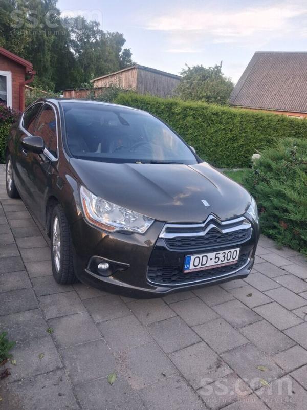 Brūns Citroen DS 2012 Talsi, ar dzinēja tilpumu 1.60 L un nobraukumu 239 tūkst. km par 5500 €, foto 1 vietnē AUTOMOTO.COM.LV