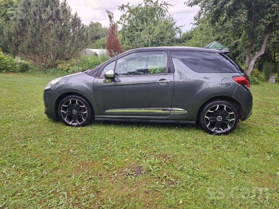 Green Citroen DS 2010 in Bauska, with an engine capacity of 1.60 L and mileage of 211 thousand km for 3000 €, photo 3 on AUTOMOTO.COM.LV