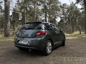 Zaļš Citroen DS 2011 Rīga, ar dzinēja tilpumu 1.60 L un nobraukumu 237 tūkst. km par 4000 €, foto 6 vietnē AUTOMOTO.COM.LV
