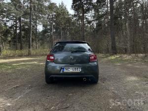 Zaļš Citroen DS 2011 Rīga, ar dzinēja tilpumu 1.60 L un nobraukumu 237 tūkst. km par 4000 €, foto 7 vietnē AUTOMOTO.COM.LV