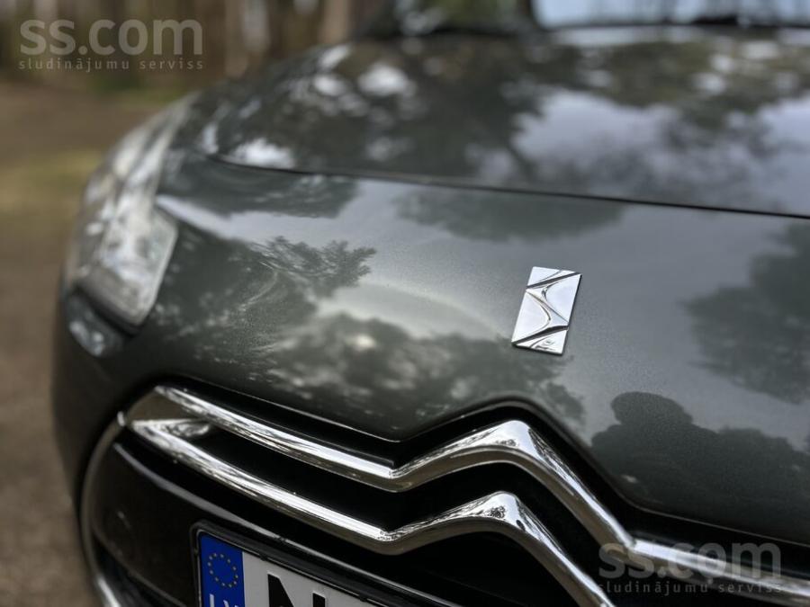 Zaļš Citroen DS 2011 Rīga, ar dzinēja tilpumu 1.60 L un nobraukumu 237 tūkst. km par 4000 €, foto 12 vietnē AUTOMOTO.COM.LV
