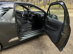 Zaļš Citroen DS 2011 Rīga, ar dzinēja tilpumu 1.60 L un nobraukumu 237 tūkst. km par 4000 €, foto 21 vietnē AUTOMOTO.COM.LV