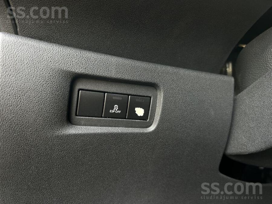 Zaļš Citroen DS 2011 Rīga, ar dzinēja tilpumu 1.60 L un nobraukumu 237 tūkst. km par 4000 €, foto 31 vietnē AUTOMOTO.COM.LV