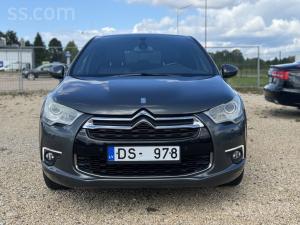 Pelēks Citroen DS 2011 Valmiera, ar dzinēja tilpumu 1.60 L un nobraukumu 294 tūkst. km par 4990 €, foto 3 vietnē AUTOMOTO.COM.LV