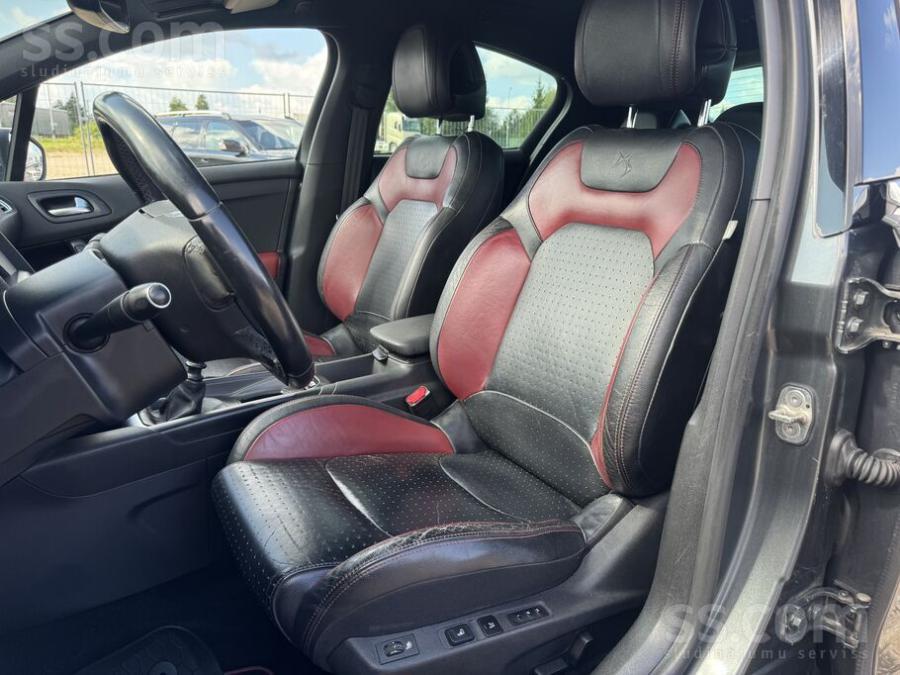 Pelēks Citroen DS 2011 Valmiera, ar dzinēja tilpumu 1.60 L un nobraukumu 294 tūkst. km par 4990 €, foto 12 vietnē AUTOMOTO.COM.LV