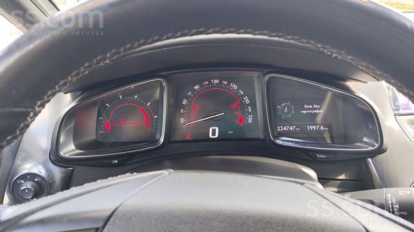 Pelēks Citroen DS 2012 Rēzekne, ar dzinēja tilpumu 2.00 L un nobraukumu 228 tūkst. km par 6000 €, foto 4 vietnē AUTOMOTO.COM.LV