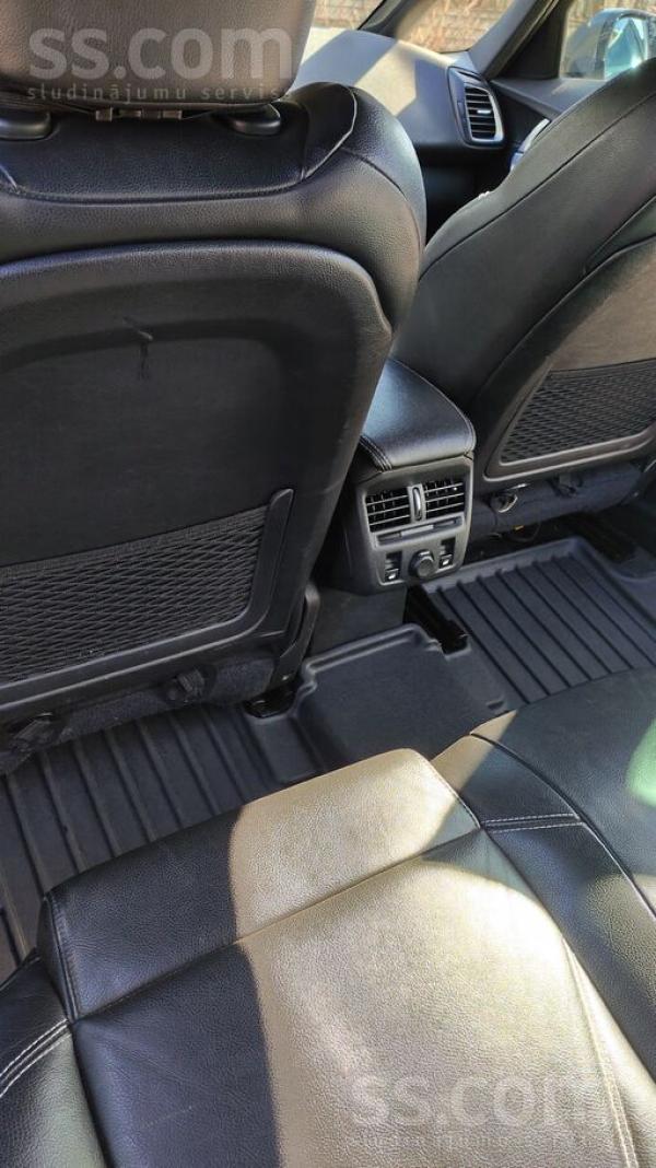 Pelēks Citroen DS 2012 Rēzekne, ar dzinēja tilpumu 2.00 L un nobraukumu 228 tūkst. km par 6000 €, foto 6 vietnē AUTOMOTO.COM.LV