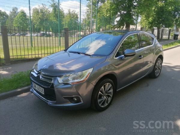 Grey Citroen DS 2012 in Daugavpils, with an engine capacity of 2.00 L and mileage of 186 thousand km for 5450 €, photo 5 on AUTOMOTO.COM.LV