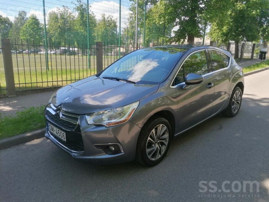 Pelēks Citroen DS 2012 Daugavpils, ar dzinēja tilpumu 2.00 L un nobraukumu 186 tūkst. km par 5450 €, foto 6 vietnē AUTOMOTO.COM.LV