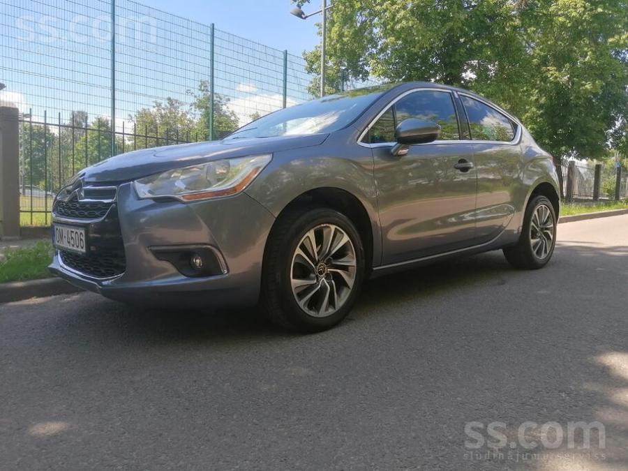 Pelēks Citroen DS 2012 Daugavpils, ar dzinēja tilpumu 2.00 L un nobraukumu 186 tūkst. km par 5450 €, foto 7 vietnē AUTOMOTO.COM.LV