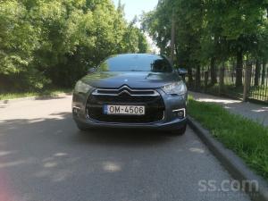 Pelēks Citroen DS 2012 Daugavpils, ar dzinēja tilpumu 2.00 L un nobraukumu 186 tūkst. km par 5450 €, foto 12 vietnē AUTOMOTO.COM.LV