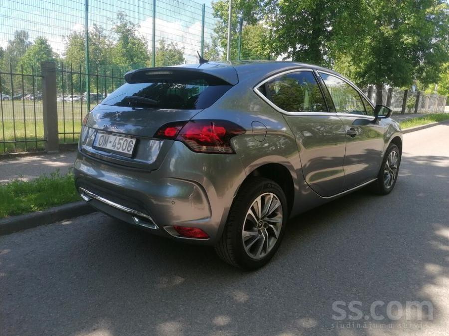 Pelēks Citroen DS 2012 Daugavpils, ar dzinēja tilpumu 2.00 L un nobraukumu 186 tūkst. km par 5450 €, foto 18 vietnē AUTOMOTO.COM.LV
