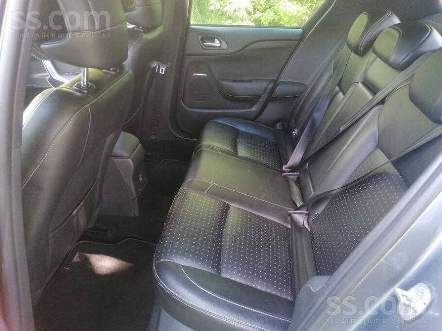 Pelēks Citroen DS 2012 Daugavpils, ar dzinēja tilpumu 2.00 L un nobraukumu 186 tūkst. km par 5450 €, foto 23 vietnē AUTOMOTO.COM.LV