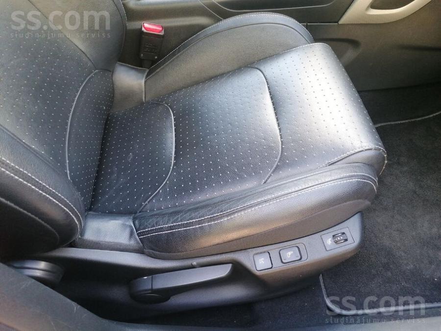 Pelēks Citroen DS 2012 Daugavpils, ar dzinēja tilpumu 2.00 L un nobraukumu 186 tūkst. km par 5450 €, foto 31 vietnē AUTOMOTO.COM.LV