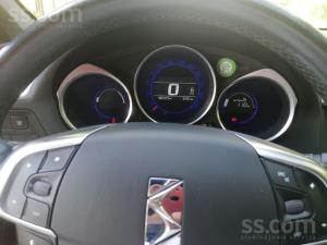 Pelēks Citroen DS 2012 Daugavpils, ar dzinēja tilpumu 2.00 L un nobraukumu 186 tūkst. km par 5450 €, foto 33 vietnē AUTOMOTO.COM.LV