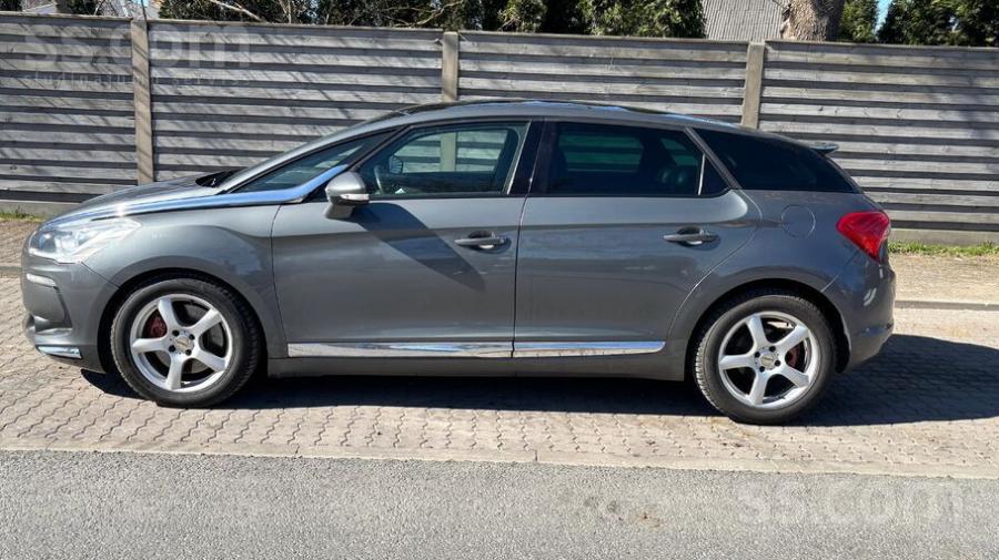 Pelēks Citroen DS 2012 Jelgava, ar dzinēja tilpumu 2.00 L un nobraukumu 310 tūkst. km par 4600 €, foto 7 vietnē AUTOMOTO.COM.LV