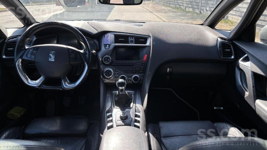 Pelēks Citroen DS 2012 Jelgava, ar dzinēja tilpumu 2.00 L un nobraukumu 310 tūkst. km par 4600 €, foto 13 vietnē AUTOMOTO.COM.LV