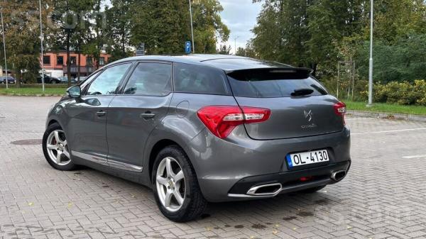 Grey Citroen DS 2012 in Jelgava, with an engine capacity of 2.00 L and mileage of 310 thousand km for 4150 €, photo 4 on AUTOMOTO.COM.LV