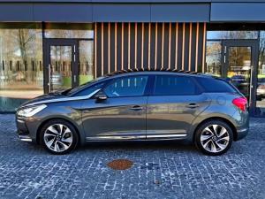 Grey Citroen DS 2012 in Riga, with an engine capacity of 2.00 L and mileage of 230 thousand km for 9590 €, photo 9 on AUTOMOTO.COM.LV