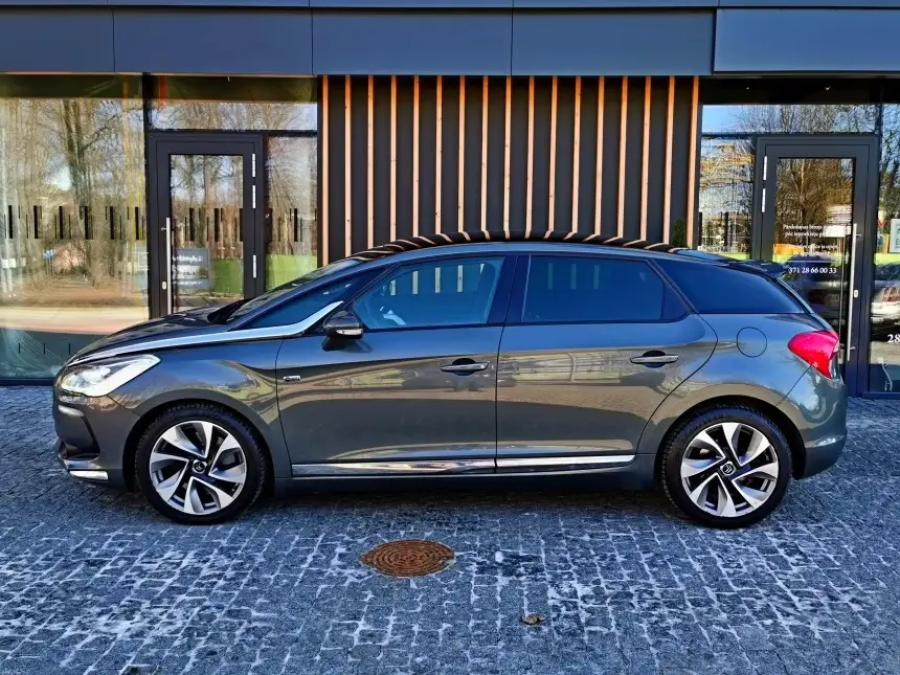 Grey Citroen DS 2012 in Riga, with an engine capacity of 2.00 L and mileage of 230 thousand km for 9590 €, photo 9 on AUTOMOTO.COM.LV