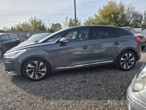 Pelēks Citroen DS 2012 Daugavpils, ar dzinēja tilpumu 2.00 L un nobraukumu 0 tūkst. km par 5250 €, foto 5 vietnē AUTOMOTO.COM.LV