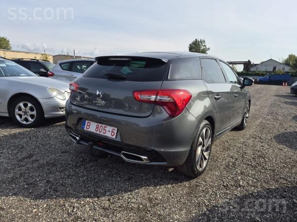 Pelēks Citroen DS 2012 Daugavpils, ar dzinēja tilpumu 2.00 L un nobraukumu 0 tūkst. km par 5250 €, foto 7 vietnē AUTOMOTO.COM.LV
