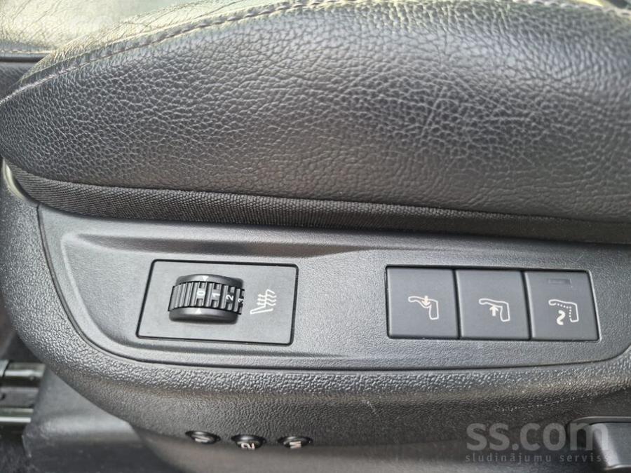Pelēks Citroen DS 2012 Daugavpils, ar dzinēja tilpumu 2.00 L un nobraukumu 0 tūkst. km par 5250 €, foto 12 vietnē AUTOMOTO.COM.LV