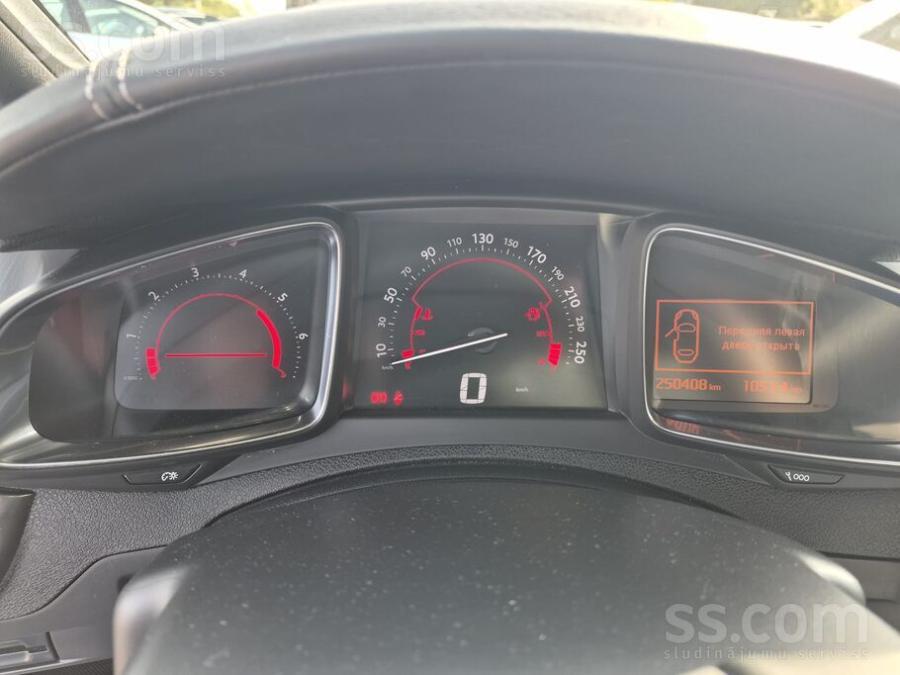 Pelēks Citroen DS 2012 Daugavpils, ar dzinēja tilpumu 2.00 L un nobraukumu 0 tūkst. km par 5250 €, foto 15 vietnē AUTOMOTO.COM.LV
