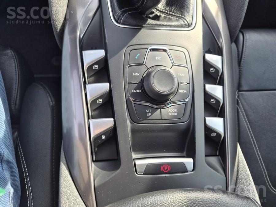 Pelēks Citroen DS 2012 Daugavpils, ar dzinēja tilpumu 2.00 L un nobraukumu 0 tūkst. km par 5250 €, foto 16 vietnē AUTOMOTO.COM.LV