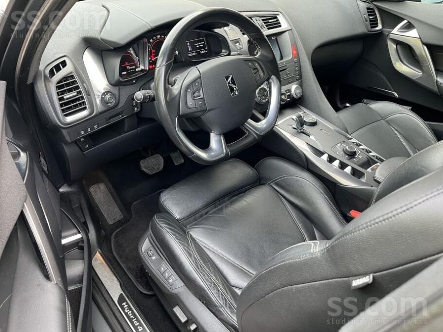 Pelēks Citroen DS 2013 Jelgava, ar dzinēja tilpumu 2.00 L un nobraukumu 202 tūkst. km par 5990 €, foto 9 vietnē AUTOMOTO.COM.LV