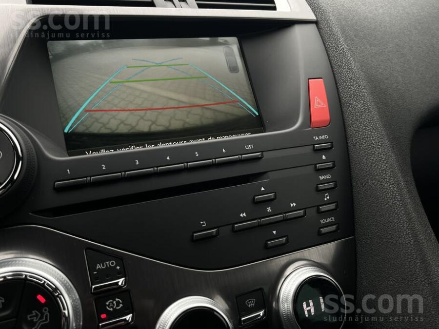 Pelēks Citroen DS 2013 Jelgava, ar dzinēja tilpumu 2.00 L un nobraukumu 202 tūkst. km par 5990 €, foto 23 vietnē AUTOMOTO.COM.LV